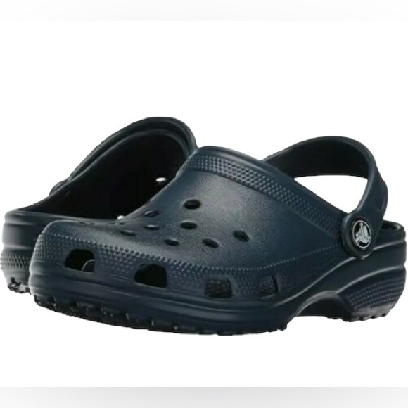 CROCS | Shoes | Crocs Boys Girks Classic Roomy Fit Kids Boy Girls ...